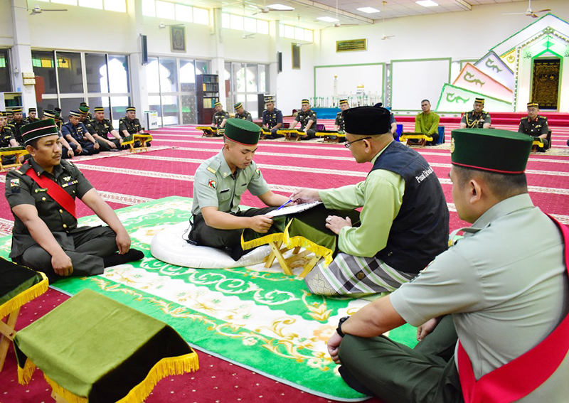 News - CONVERSION CEREMONY OF ROYAL BRUNEI LAND...